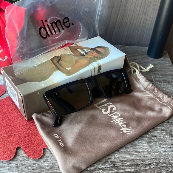 dime. | Accessories | Girls Night Glossy Black Sunglasses Les Do Makeup X Dime | Poshmark